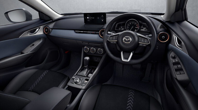 【新型マツダCX-3】特別仕様車Vivid Monotoneの違いは？マイナーモデルチェンジ2023 | ひつじ茶屋