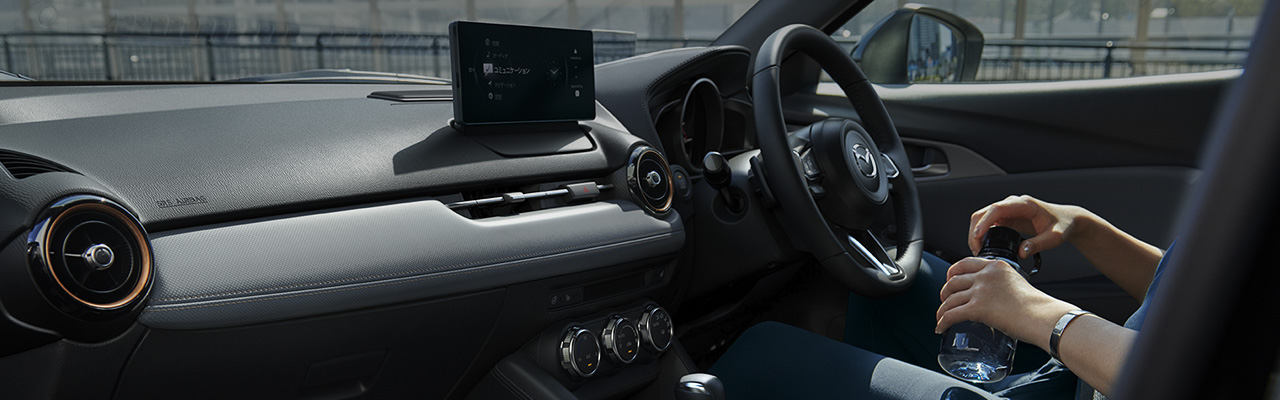 【新型マツダCX-3】特別仕様車Vivid Monotoneの違いは？マイナーモデルチェンジ2023 | ひつじ茶屋