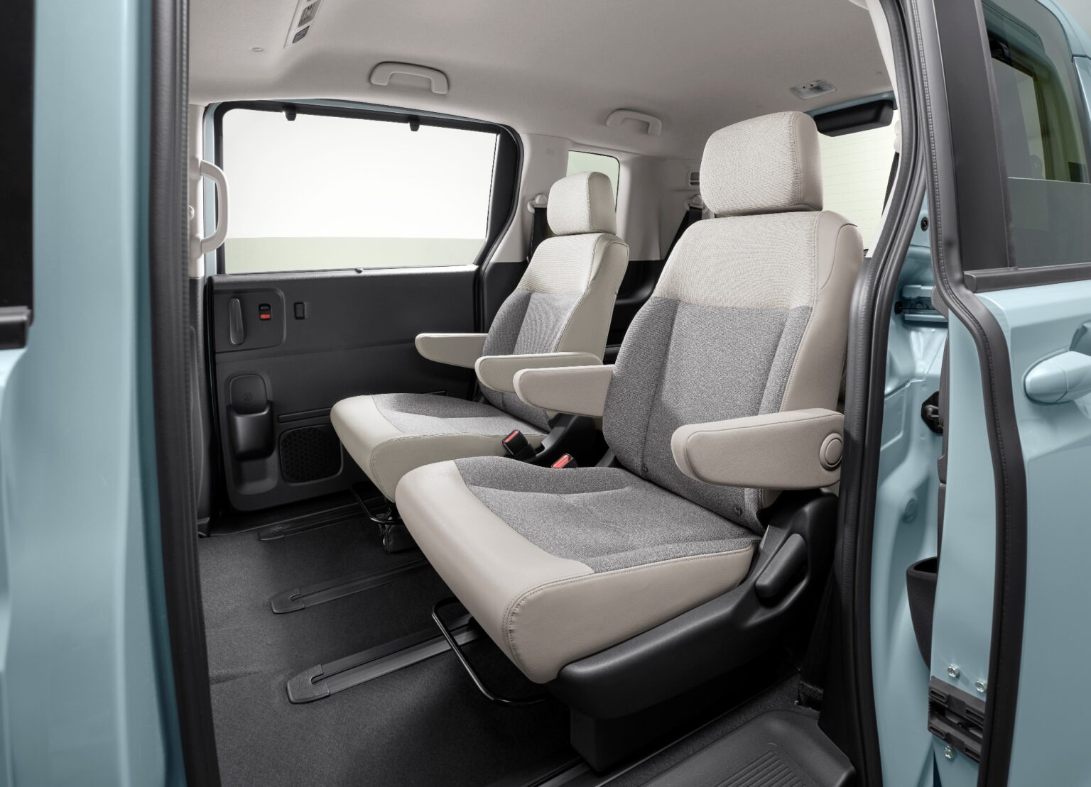 新型フリード AIR/EX/クロスター違いまとめ～おすすめグレードは！？ | ひつじ茶屋